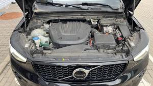 Black Volvo XC40 2023 in Marijampole, with an engine capacity of 1.48 L and mileage of 195 thousand km for 19500 €, photo 10 on AUTOMOTO.COM.LV