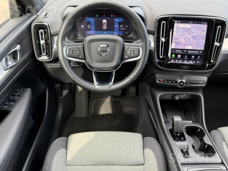 Melns Volvo XC40 2023 Rīga, ar dzinēja tilpumu 2.00 L un nobraukumu 178 tūkst. km par 23900 €, foto 5 vietnē AUTOMOTO.COM.LV