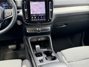 Melns Volvo XC40 2023 Rīga, ar dzinēja tilpumu 2.00 L un nobraukumu 178 tūkst. km par 23900 €, foto 7 vietnē AUTOMOTO.COM.LV