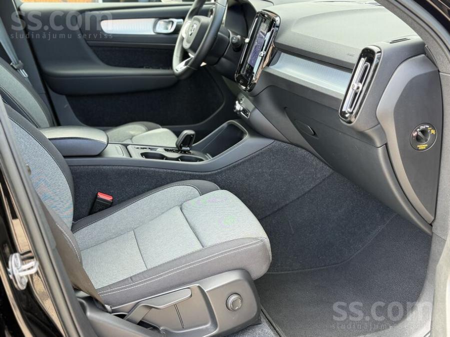 Melns Volvo XC40 2023 Rīga, ar dzinēja tilpumu 2.00 L un nobraukumu 178 tūkst. km par 23900 €, foto 15 vietnē AUTOMOTO.COM.LV