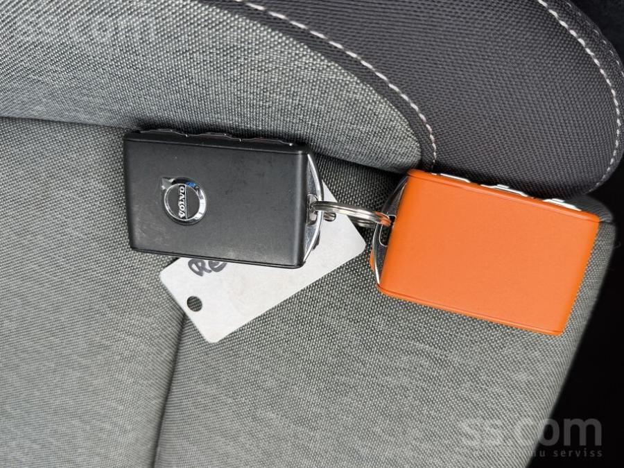 Melns Volvo XC40 2023 Rīga, ar dzinēja tilpumu 2.00 L un nobraukumu 178 tūkst. km par 23900 €, foto 22 vietnē AUTOMOTO.COM.LV