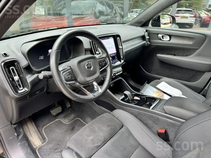 Melns Volvo XC40 2023 Rīga, ar dzinēja tilpumu 2.00 L un nobraukumu 221 tūkst. km par 21500 €, foto 6 vietnē AUTOMOTO.COM.LV