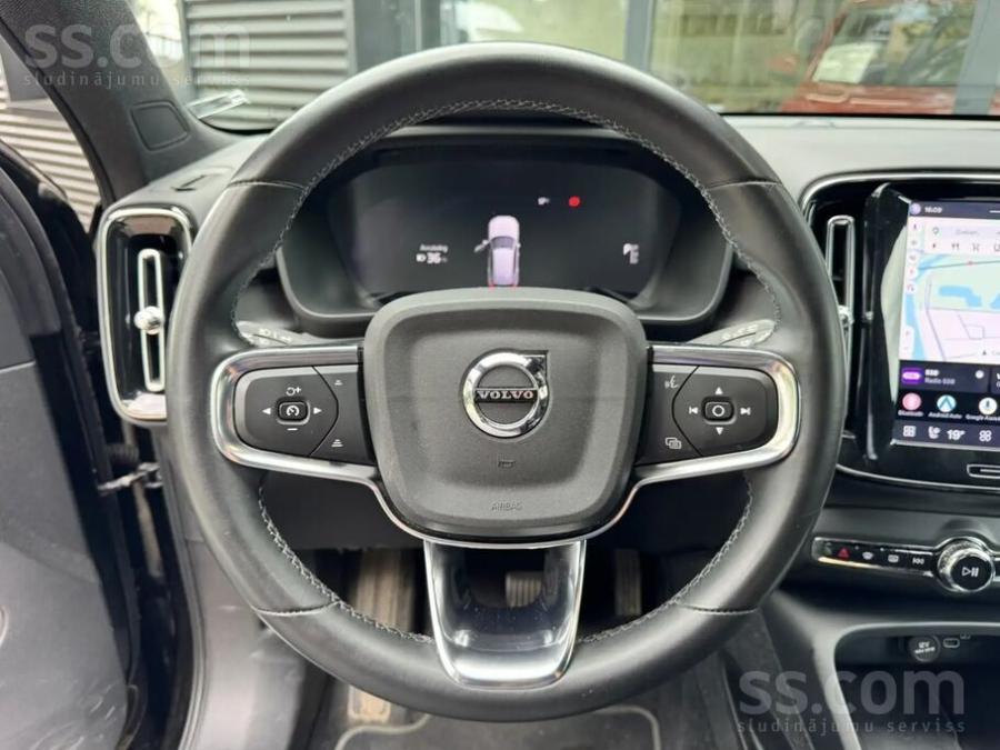 Melns Volvo XC40 2023 Rīga, ar dzinēja tilpumu 2.00 L un nobraukumu 221 tūkst. km par 21500 €, foto 7 vietnē AUTOMOTO.COM.LV