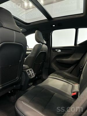 Black Volvo XC40 2024 in Riga, with an engine capacity of 0.00 L and mileage of 6 thousand km for 43990 €, photo 22 on AUTOMOTO.COM.LV
