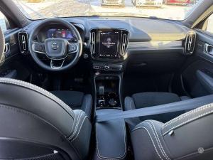 Melns Volvo XC40 2025 Viļņa, ar dzinēja tilpumu 1.97 L un nobraukumu 27 tūkst. km par 35444 €, foto 12 vietnē AUTOMOTO.COM.LV