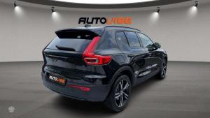 Black Volvo XC40 2025 in Vilnius, with an engine capacity of 2.00 L and mileage of 27 thousand km for 35333 €, photo 5 on AUTOMOTO.COM.LV