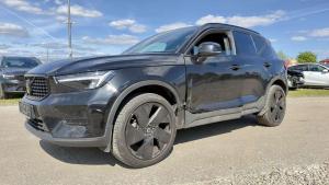 Черный Вольво XC40 2025 в Шяуляй, объемом двигателя 1.97 л и пробегом 28 тыс. км за 21900 €, фото  на AUTOMOTO.COM.LV