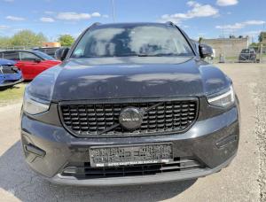 Черный Вольво XC40 2025 в Шяуляй, объемом двигателя 1.97 л и пробегом 28 тыс. км за 21900 €, фото 3 на AUTOMOTO.COM.LV