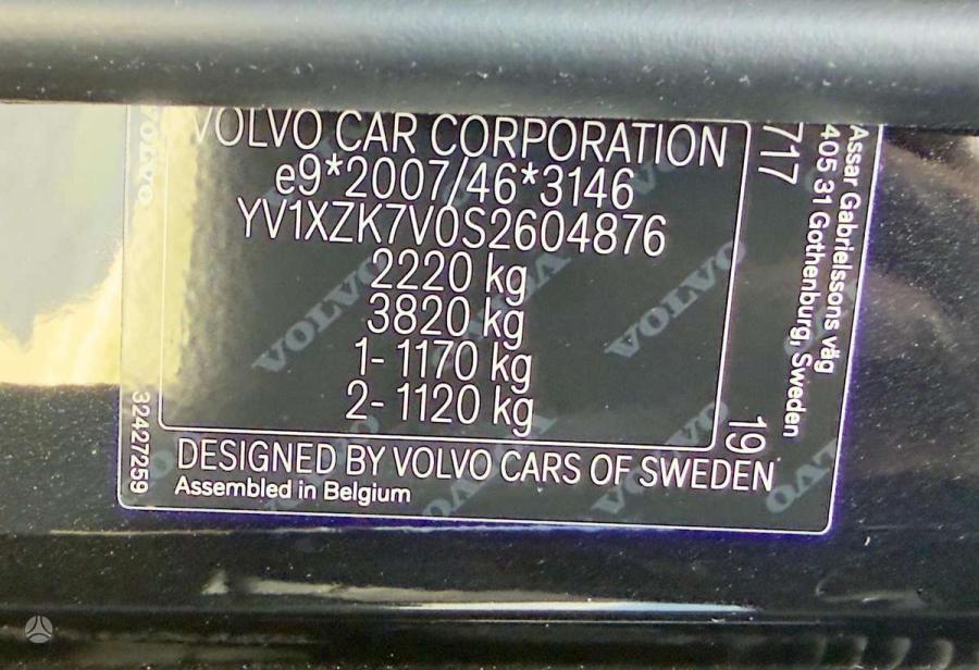 Черный Вольво XC40 2025 в Шяуляй, объемом двигателя 1.97 л и пробегом 28 тыс. км за 21900 €, фото 24 на AUTOMOTO.COM.LV
