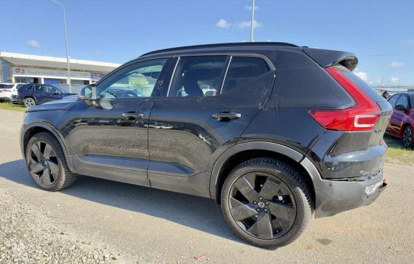 Melns Volvo XC40 2025 Šauļi, ar dzinēja tilpumu 1.97 L un nobraukumu 11 tūkst. km par 21900 €, foto 6 vietnē AUTOMOTO.COM.LV