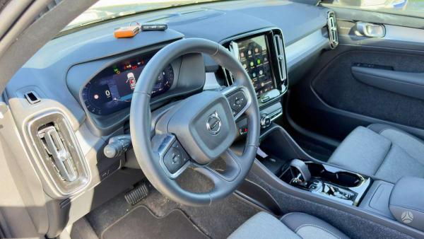 Melns Volvo XC40 2025 Šauļi, ar dzinēja tilpumu 1.97 L un nobraukumu 11 tūkst. km par 21900 €, foto 7 vietnē AUTOMOTO.COM.LV