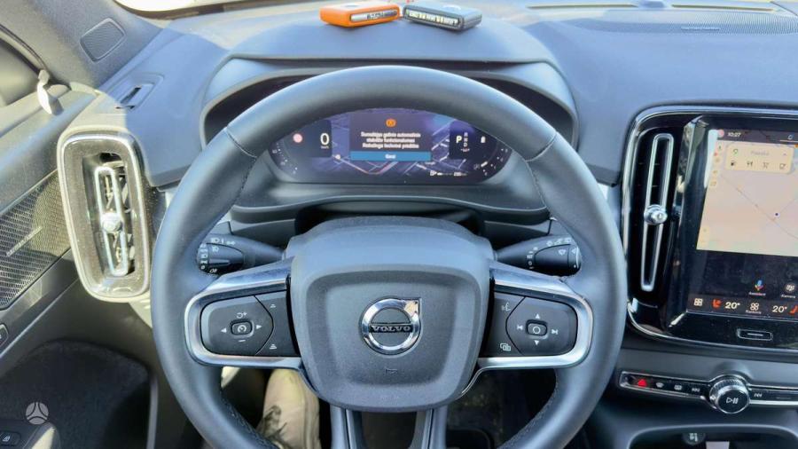 Melns Volvo XC40 2025 Šauļi, ar dzinēja tilpumu 1.97 L un nobraukumu 11 tūkst. km par 21900 €, foto 10 vietnē AUTOMOTO.COM.LV