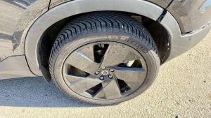 Melns Volvo XC40 2025 Šauļi, ar dzinēja tilpumu 1.97 L un nobraukumu 11 tūkst. km par 21900 €, foto 18 vietnē AUTOMOTO.COM.LV