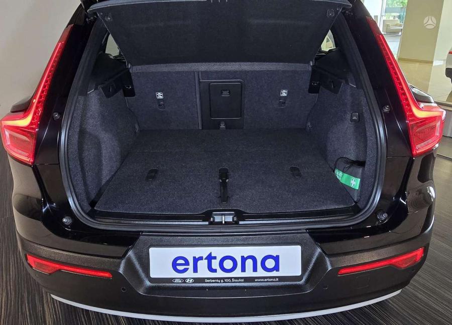 Melns Volvo XC40 2025 Šauļi, ar dzinēja tilpumu 1.97 L un nobraukumu 28 tūkst. km par 32900 €, foto 11 vietnē AUTOMOTO.COM.LV