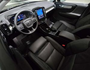 Melns Volvo XC40 2025 Šauļi, ar dzinēja tilpumu 1.97 L un nobraukumu 28 tūkst. km par 32900 €, foto 27 vietnē AUTOMOTO.COM.LV