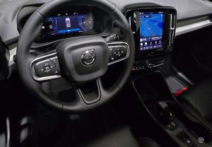 Melns Volvo XC40 2025 Šauļi, ar dzinēja tilpumu 1.97 L un nobraukumu 28 tūkst. km par 32900 €, foto 28 vietnē AUTOMOTO.COM.LV