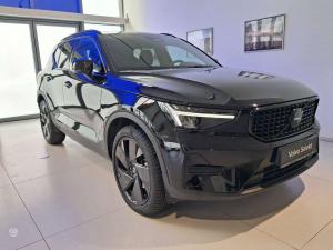 Черный Вольво XC40 2025 в Клайпеда, объемом двигателя 1.97 л и пробегом 10 тыс. км за 40900 €, фото 6 на AUTOMOTO.COM.LV