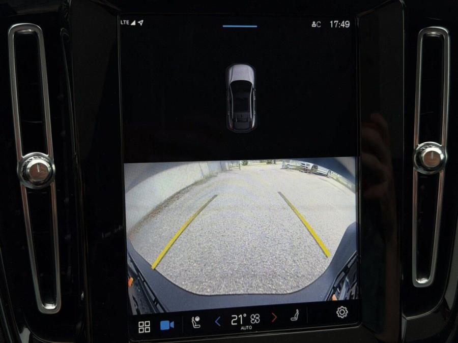 Melns Volvo XC40 2022 Pērnava, ar dzinēja tilpumu 0.00 L un nobraukumu 90 tūkst. km par 35200 €, foto 14 vietnē AUTOMOTO.COM.LV