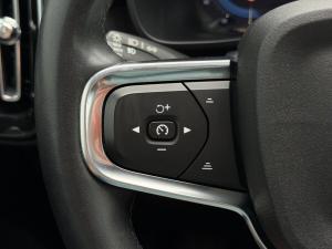 Melns Volvo XC40 2022 Pērnava, ar dzinēja tilpumu 0.00 L un nobraukumu 90 tūkst. km par 35200 €, foto 23 vietnē AUTOMOTO.COM.LV