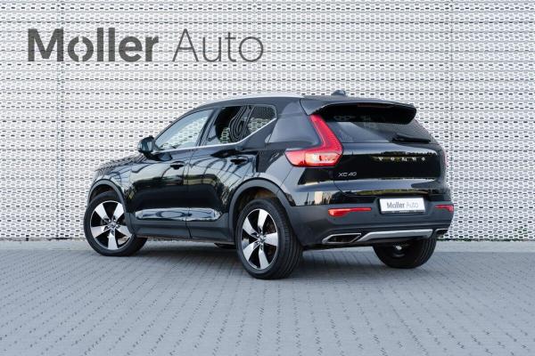 Melns Volvo XC40 2019 Mārupe, ar dzinēja tilpumu 2.00 L un nobraukumu 125 tūkst. km par 20000 €, foto 3 vietnē AUTOMOTO.COM.LV