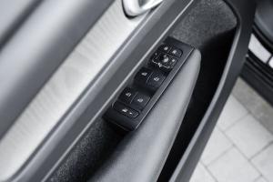Черный Вольво XC40 2019 в Марупе, объемом двигателя 2.00 л и пробегом 125 тыс. км за 20000 €, фото 8 на AUTOMOTO.COM.LV