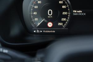 Черный Вольво XC40 2019 в Марупе, объемом двигателя 2.00 л и пробегом 125 тыс. км за 20000 €, фото 15 на AUTOMOTO.COM.LV