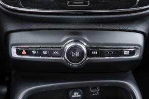 Черный Вольво XC40 2019 в Марупе, объемом двигателя 2.00 л и пробегом 125 тыс. км за 20000 €, фото 23 на AUTOMOTO.COM.LV