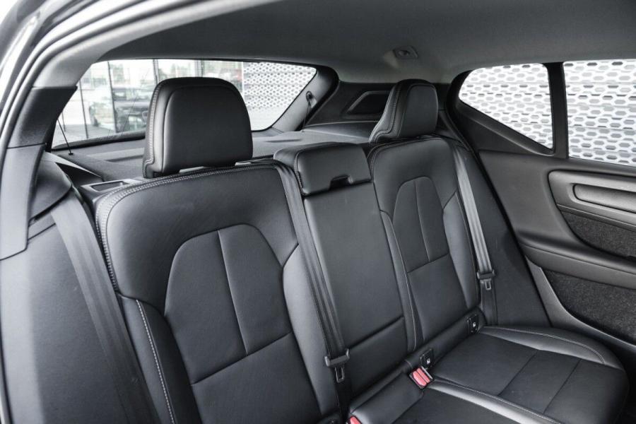 Черный Вольво XC40 2019 в Марупе, объемом двигателя 2.00 л и пробегом 125 тыс. км за 20000 €, фото 27 на AUTOMOTO.COM.LV