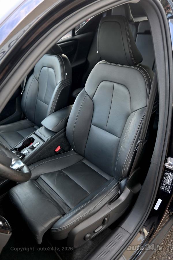 Black Volvo XC40 2019 in Tallinn, with an engine capacity of 0.00 L and mileage of 0 thousand km for 25900 €, photo 8 on AUTOMOTO.COM.LV