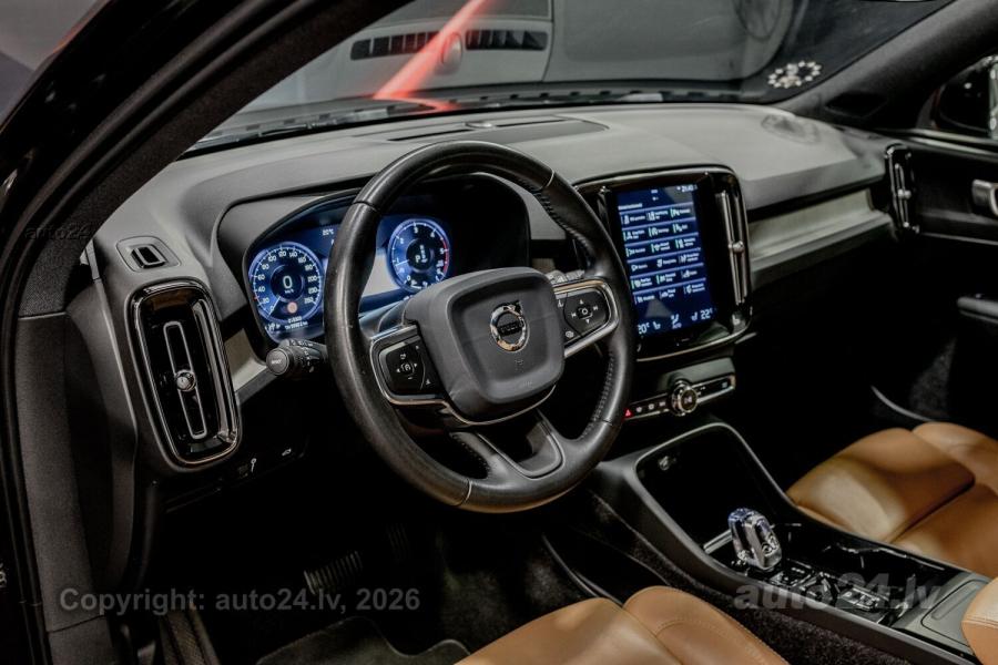 Melns Volvo XC40 2020 Pērnava, ar dzinēja tilpumu 2.00 L un nobraukumu 216 tūkst. km par 18999 €, foto 14 vietnē AUTOMOTO.COM.LV