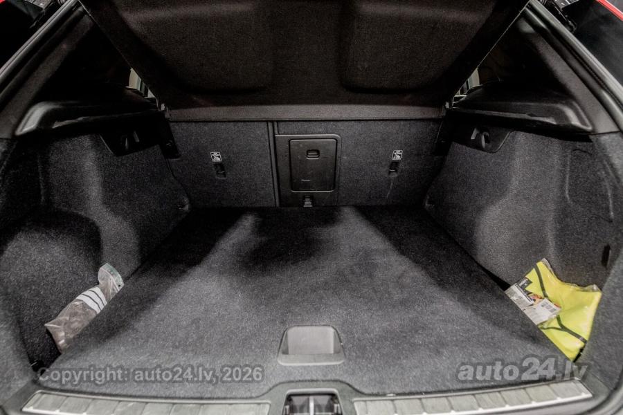 Melns Volvo XC40 2020 Pērnava, ar dzinēja tilpumu 2.00 L un nobraukumu 216 tūkst. km par 18999 €, foto 21 vietnē AUTOMOTO.COM.LV