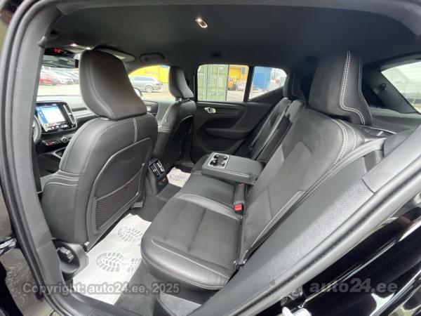 Черный Вольво XC40 2021 в Тарту, объемом двигателя 1.50 л и пробегом 130 тыс. км за 28999 €, фото 11 на AUTOMOTO.COM.LV