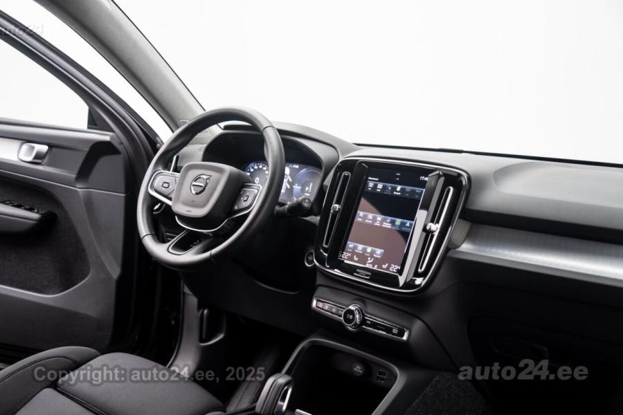 Melns Volvo XC40 2021 Tallina, ar dzinēja tilpumu 1.50 L un nobraukumu 51 tūkst. km par 27999 €, foto 12 vietnē AUTOMOTO.COM.LV