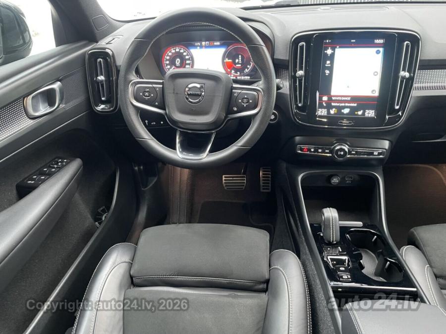 Melns Volvo XC40 2021 Tartu, ar dzinēja tilpumu 1.50 L un nobraukumu 136 tūkst. km par 25999 €, foto 10 vietnē AUTOMOTO.COM.LV