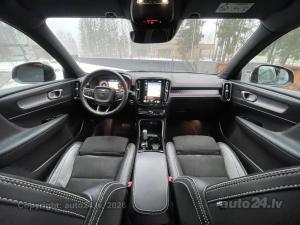 Black Volvo XC40 2021 in Tartu, with an engine capacity of 1.50 L and mileage of 136 thousand km for 25999 €, photo 7 on AUTOMOTO.COM.LV