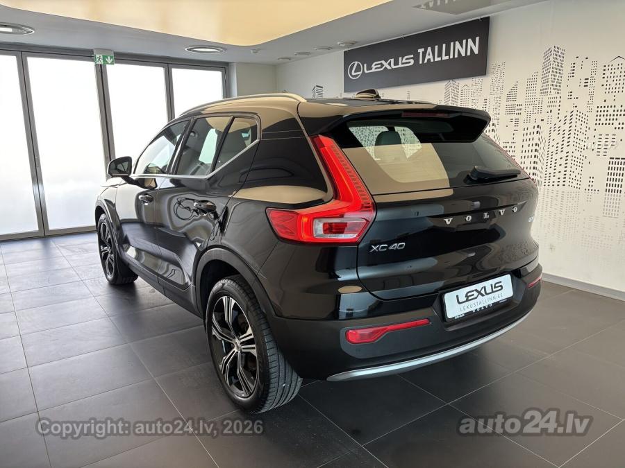Черный Вольво XC40 2021 в Таллин, объемом двигателя 2.00 л и пробегом 104 тыс. км за 25900 €, фото 3 на AUTOMOTO.COM.LV