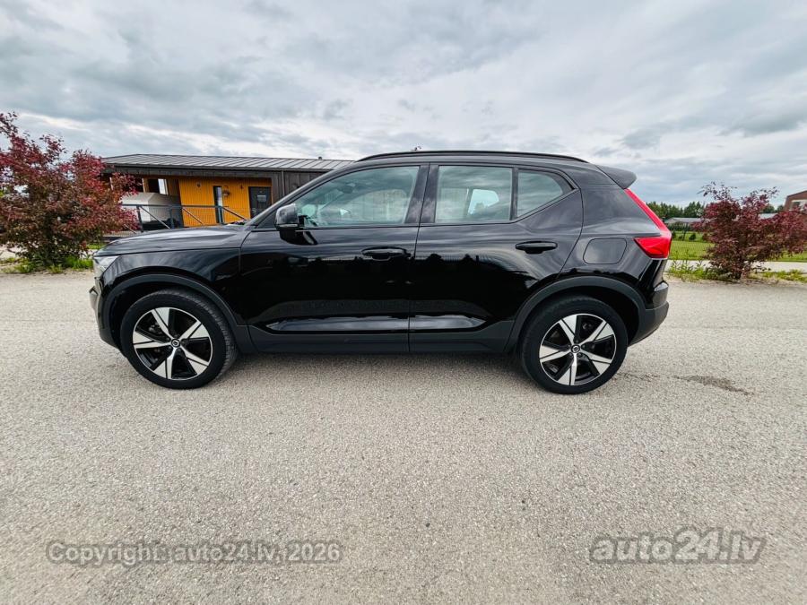 Black Volvo XC40 2022 in Tallinn, with an engine capacity of 0.00 L and mileage of 185 thousand km for 25900 €, photo 9 on AUTOMOTO.COM.LV