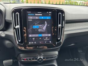 Black Volvo XC40 2022 in Tallinn, with an engine capacity of 0.00 L and mileage of 185 thousand km for 25900 €, photo 15 on AUTOMOTO.COM.LV