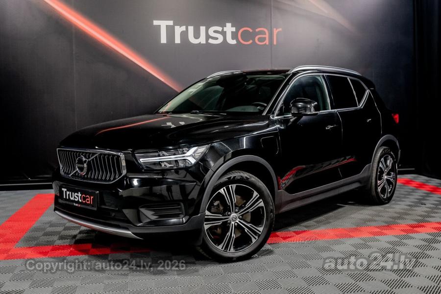 Черный Вольво XC40 2022 в Пярну, объемом двигателя 1.50 л и пробегом 140 тыс. км за 21500 €, фото 1 на AUTOMOTO.COM.LV