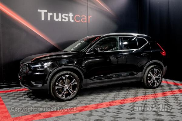 Melns Volvo XC40 2022 Pērnava, ar dzinēja tilpumu 1.50 L un nobraukumu 140 tūkst. km par 21500 €, foto 4 vietnē AUTOMOTO.COM.LV