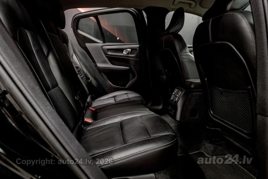 Черный Вольво XC40 2022 в Пярну, объемом двигателя 1.50 л и пробегом 140 тыс. км за 21500 €, фото 17 на AUTOMOTO.COM.LV
