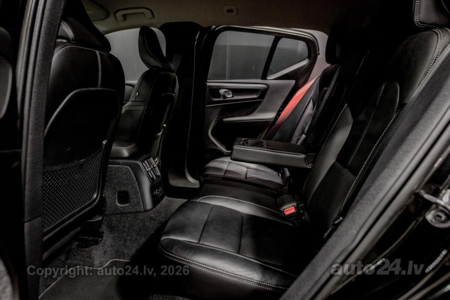 Черный Вольво XC40 2022 в Пярну, объемом двигателя 1.50 л и пробегом 140 тыс. км за 21500 €, фото 18 на AUTOMOTO.COM.LV