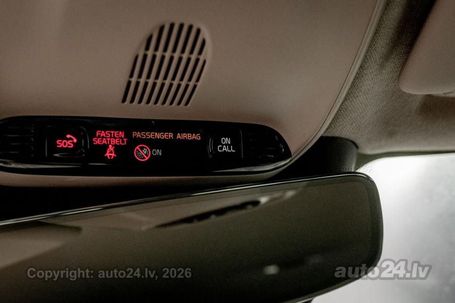 Черный Вольво XC40 2022 в Пярну, объемом двигателя 1.50 л и пробегом 140 тыс. км за 21500 €, фото 24 на AUTOMOTO.COM.LV