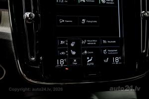 Черный Вольво XC40 2022 в Пярну, объемом двигателя 1.50 л и пробегом 140 тыс. км за 21500 €, фото 27 на AUTOMOTO.COM.LV
