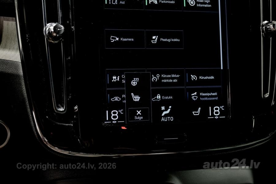 Черный Вольво XC40 2022 в Пярну, объемом двигателя 1.50 л и пробегом 140 тыс. км за 21500 €, фото 27 на AUTOMOTO.COM.LV