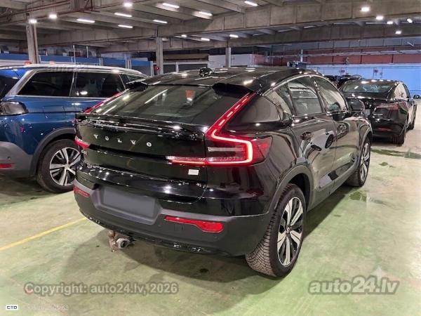 Черный Вольво XC40 2023 в Тарту, объемом двигателя 0.00 л и пробегом 206 тыс. км за 23900 €, фото 3 на AUTOMOTO.COM.LV