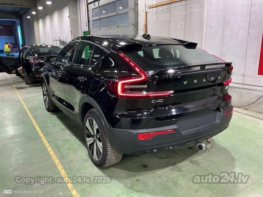Черный Вольво XC40 2023 в Тарту, объемом двигателя 0.00 л и пробегом 206 тыс. км за 23900 €, фото 5 на AUTOMOTO.COM.LV