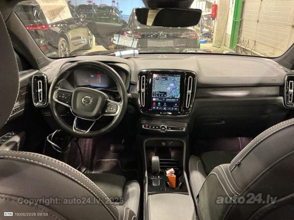 Черный Вольво XC40 2023 в Тарту, объемом двигателя 0.00 л и пробегом 206 тыс. км за 23900 €, фото 5 на AUTOMOTO.COM.LV