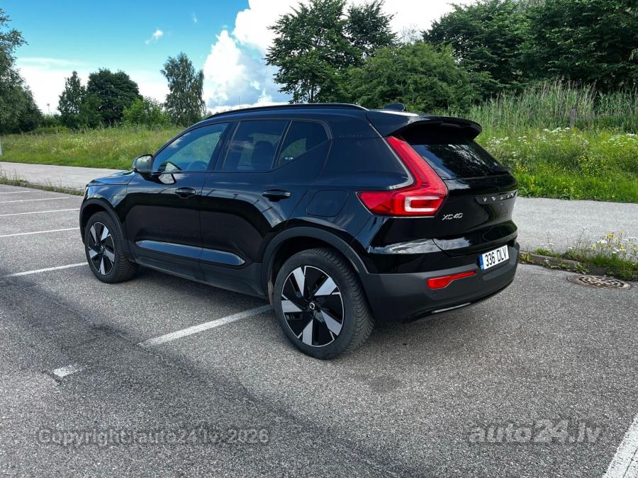 Melns Volvo XC40 2024 Tallina, ar dzinēja tilpumu 0.00 L un nobraukumu 48 tūkst. km par 38000 €, foto 7 vietnē AUTOMOTO.COM.LV