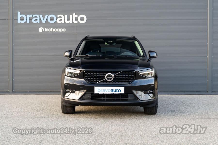 Черный Вольво XC40 2024 в Тарту, объемом двигателя 2.00 л и пробегом 29 тыс. км за 37500 €, фото 3 на AUTOMOTO.COM.LV